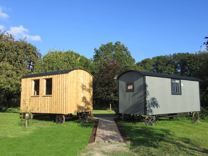 The Hut In The Orchard - Horsham