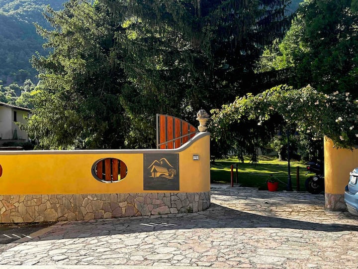 Appartamento Nel Centro Storico Di Borgo Cerreto - Cascia