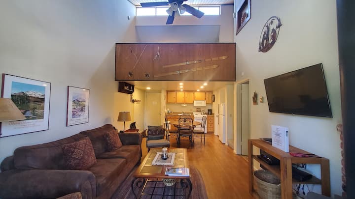 Lovely 1 Bedroom Loft On Laurel Mountain #8832 - Mammoth Lakes, CA
