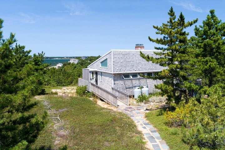Modern Home With Private Beach + Gorgeous Sunsets - Wellfleet, MA