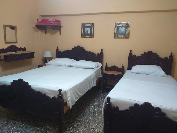 Hostal Jorge, Habitación Con Terraza Privada - Cuba