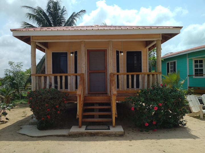 Tiny Home Cabana Near The Sea - Ixora - Belize