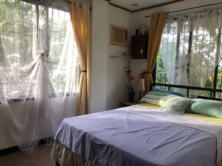 Sandown Farm (Room 2) - Polangui