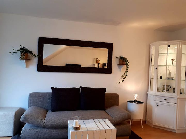 Helle&gemütliche Dg-wohnung* Balkon&w-lan*rü-nähe - Essen