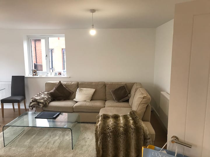 Top Floor Penthouse Apartment - Cheltenham