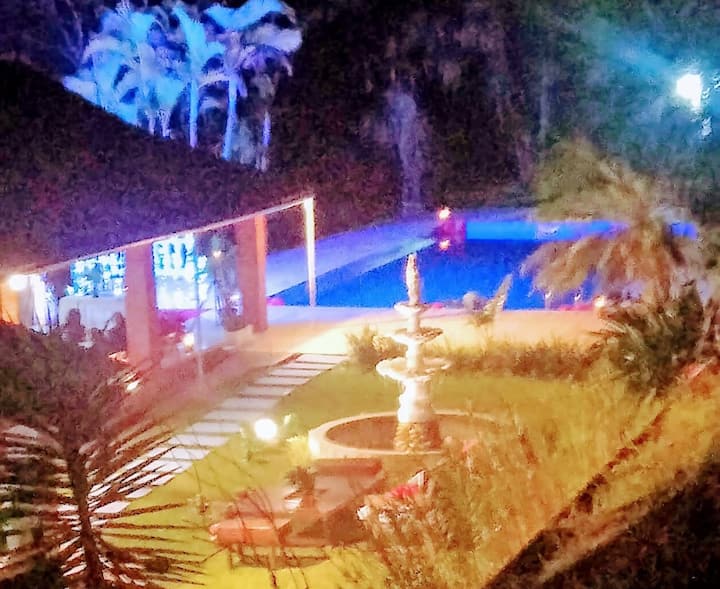 Fantástica Casa Com Piscina Espaço Kids - Cotia