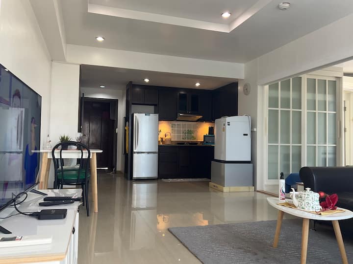 Comfy 1 Bedroom With Balcony - Bang Phli District
