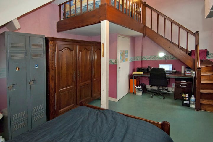 Chambre Meublée (Charles) - Bourg-en-Bresse