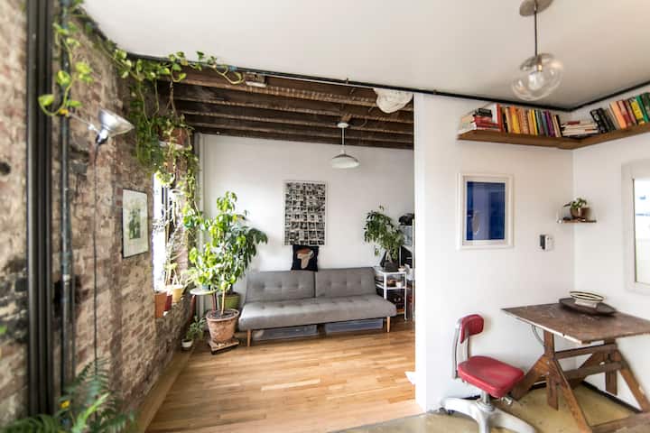 Williamsburg, Brooklyn, Your Own Apartment - Queens, NY