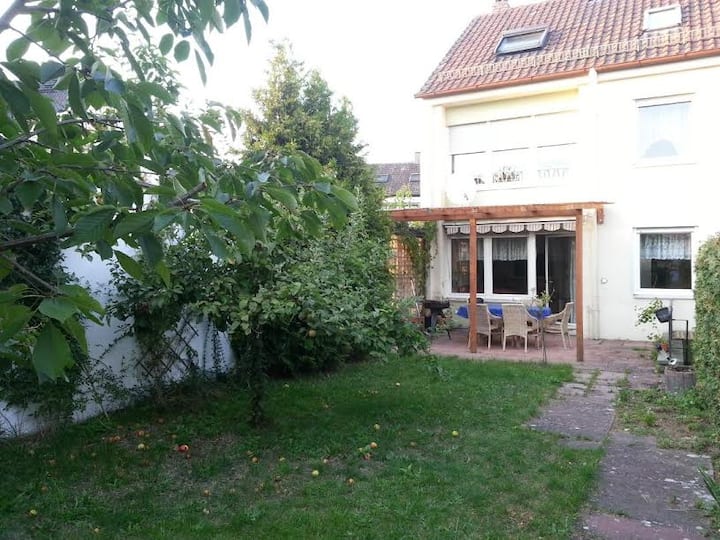 Haus In Roth Bei Nürnberg - Space Near Nuremberg - 羅特