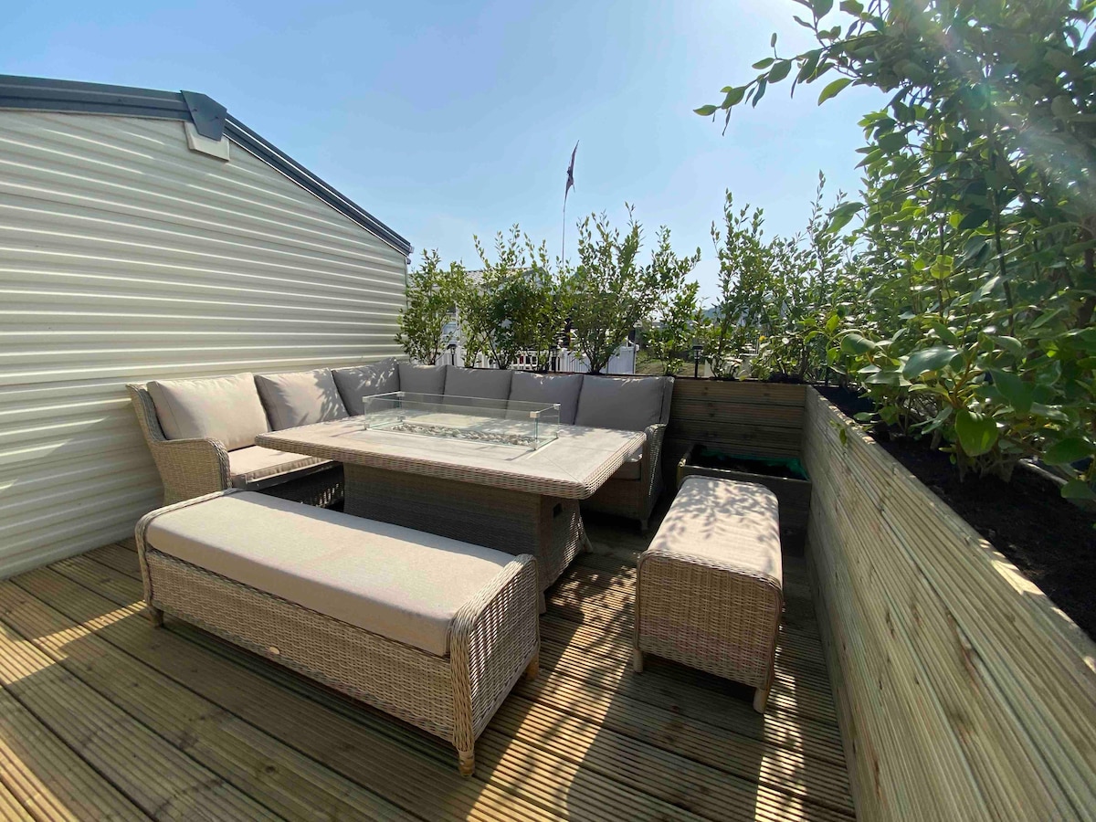 Lowestoft Holiday Rentals & Homes - England, United Kingdom | Airbnb