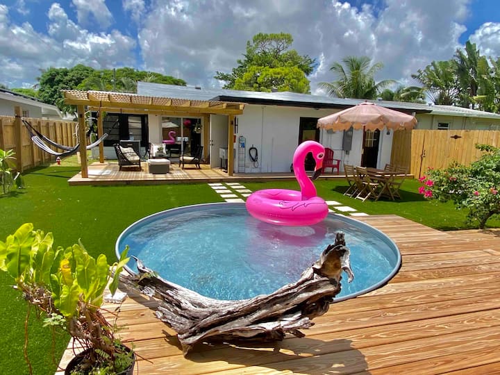 Farmhouse Style W/cowboy Pool & Tiki Bar - Fort Lauderdale