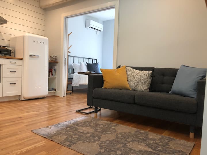 Lincoln Court Carriage House - Washington, D.C.