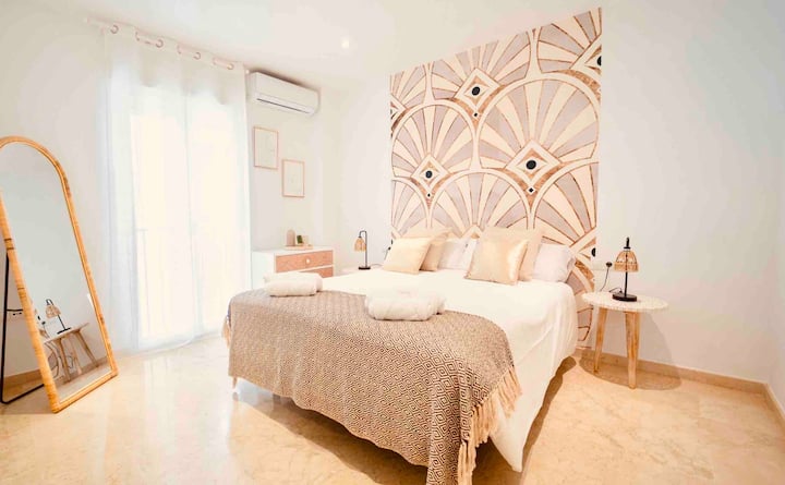 La Casi-ta De Graná - Granada, España