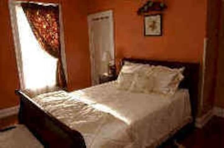 Grandma Grace Room - 6 Acres B&b - Cincinnati, OH