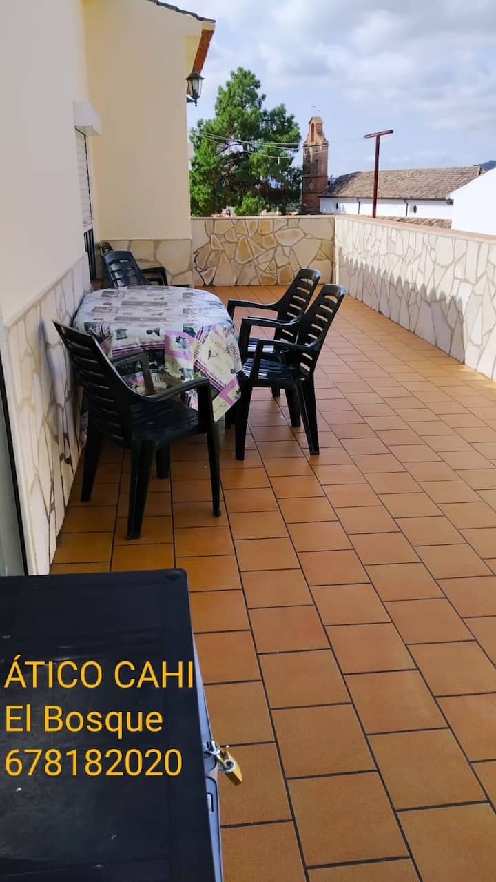 ÁTico En El Centro De El Bosque. - El Bosque, España