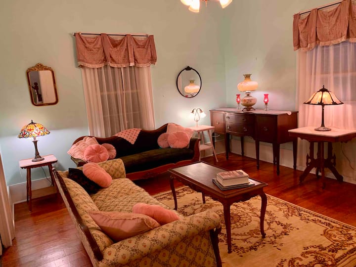 Old Savannah Historic B&b Farmhouse
(Main House) - Hinesville, GA