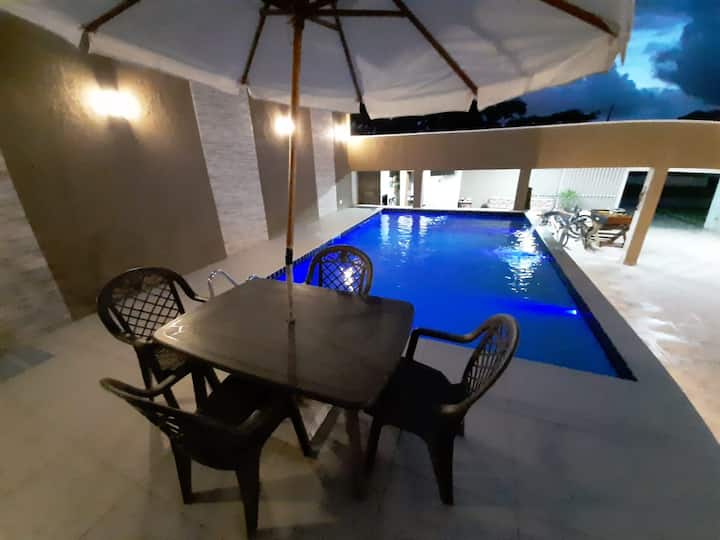 Casa Com Piscina Em Matinhos - Matinhos