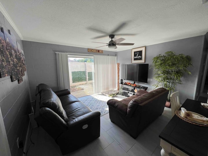 Apartment In Tallahassee - Tallahassee, FL
