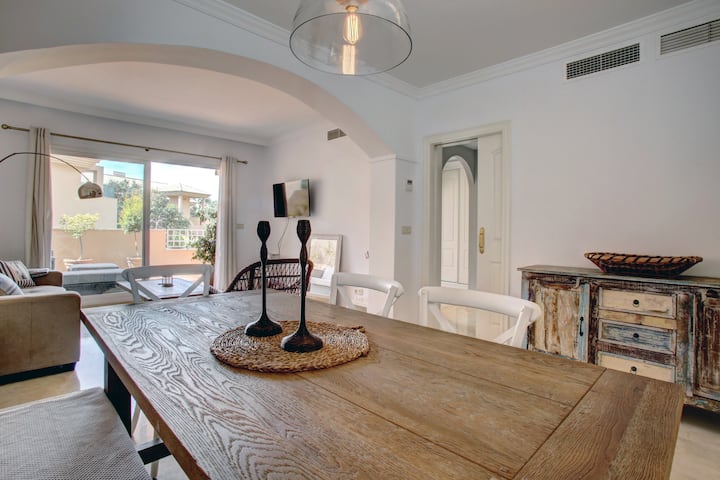 Sunny 2bed Marbella Flat W/pool - Marbella