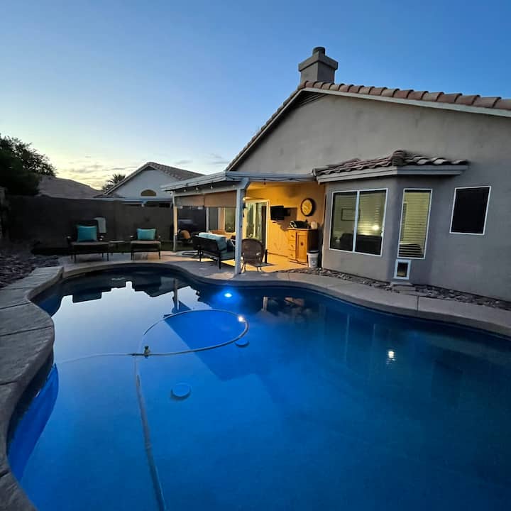 Gilbert Getaway With Pool & Billiard Table - Gilbert, AZ