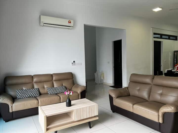 Luxury 3 Bedroom @ Setia Sky 88 With Wi-fi - Johor Bahru