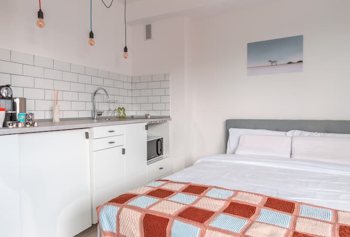 Disinfected: Central & Stylish Smart Studio - Düsseldorf