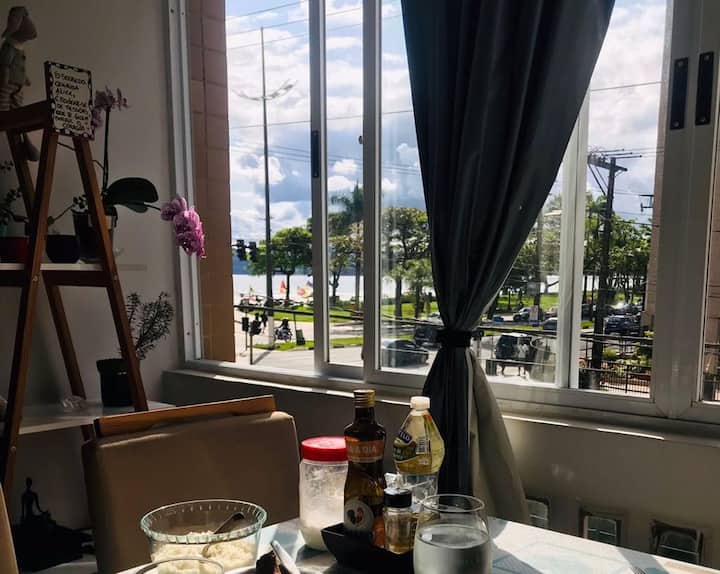 Apartamento Frente à Praia Reserva Só Pelo
 Airbnb - Santos