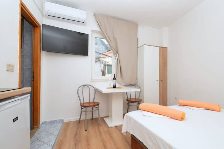 City Studios Ghetto"brown Small" - Makarska
