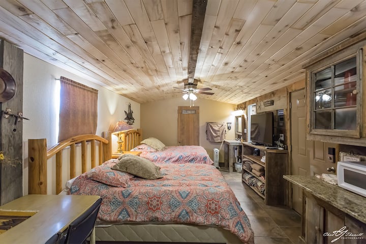 Bogo Serenity Hills;kaitlin’skottage+yard+bb Court - Utah