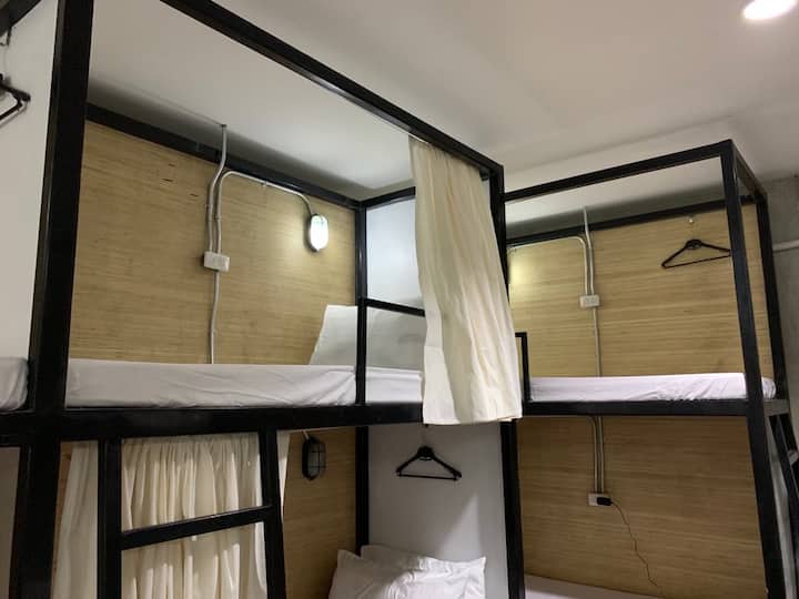 Barkada Of 16-room W/ Wifi+aircon+hot&cold Shower - Cebu