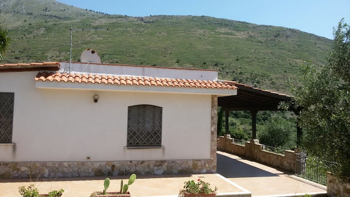 Panoramica Villa Immersa Nel Verde - Isola delle Femmine