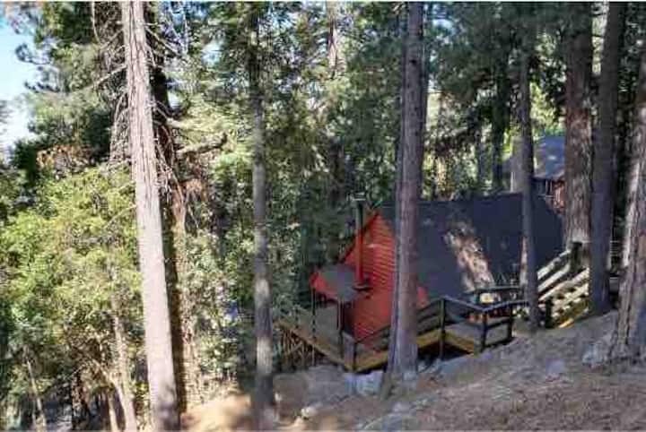 Rustic Red Cabin Escape - Crestline, CA