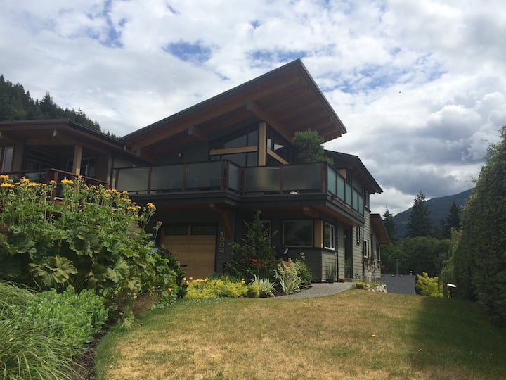 Chiefveiw Chalet - Squamish