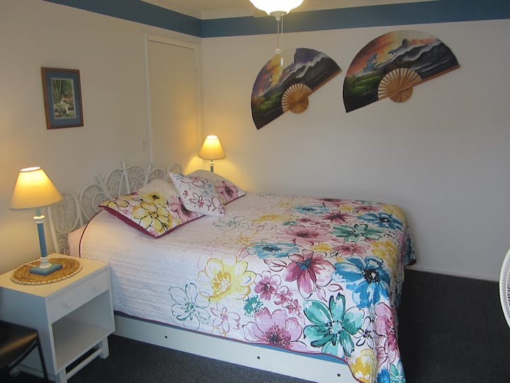 Relaxing Room Close To Kailua Beach - Kailua, HI