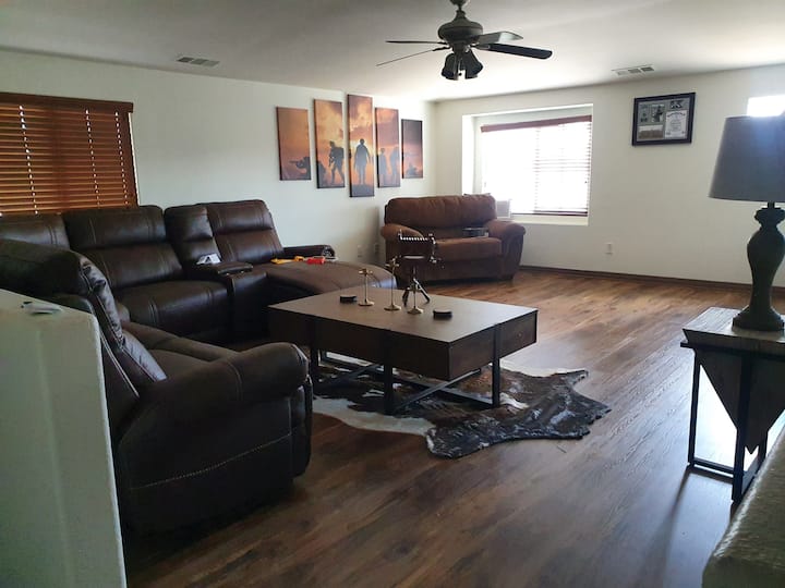 Home Away From Home. - Menifee, CA