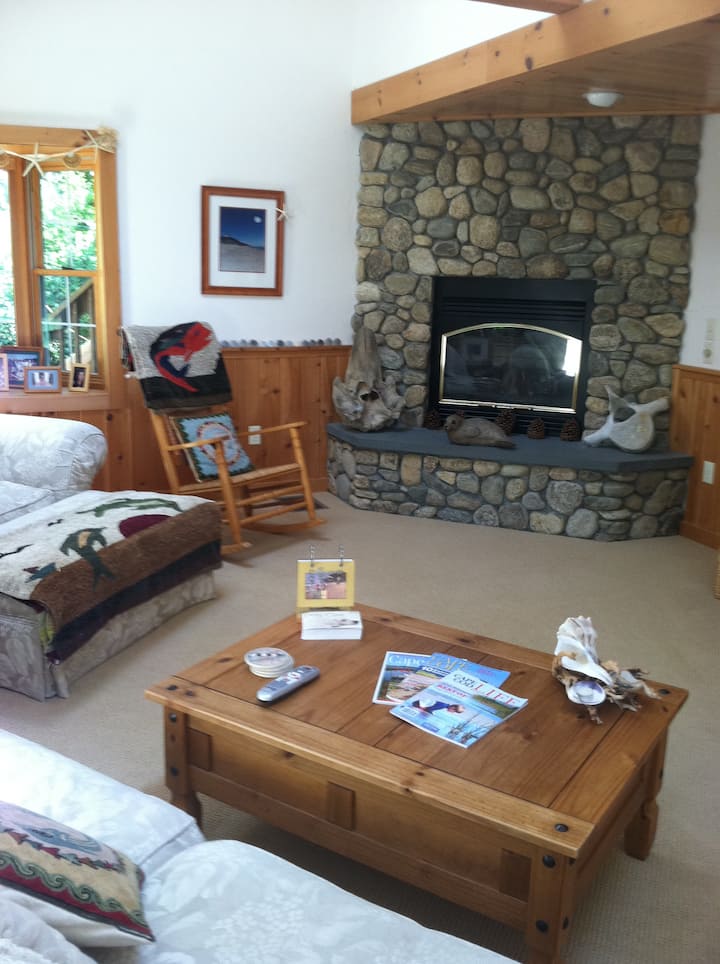 Outer Cape Escape 1 Br B&b Includes Breakfast - Eastham, MA