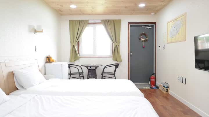Jeju Coz Guest House - 濟州市