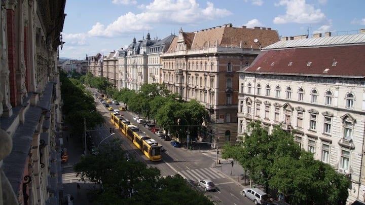 Supercentral Flat With Free Wifi - Budapest