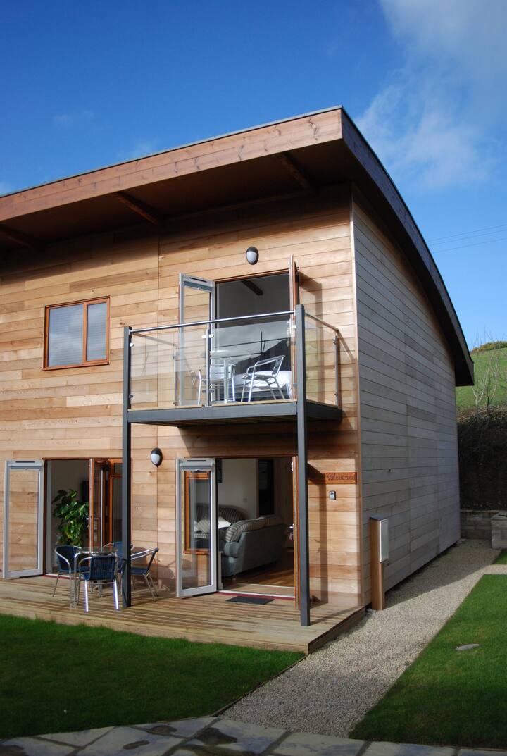Valentyne Beach House - Porthtowan