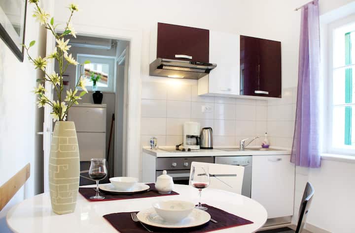 Modern & Cosy With Private Terrace At Firule - Split