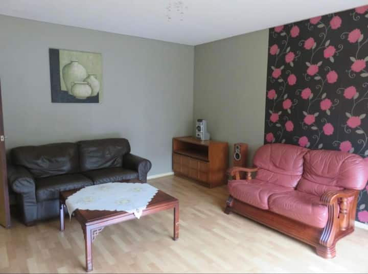 Private Room In Cumbernauld With Breakfast - Falkirk