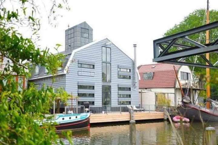 Ruim & Licht Loft Met Uitzicht Over Het Water. - Amsterdam