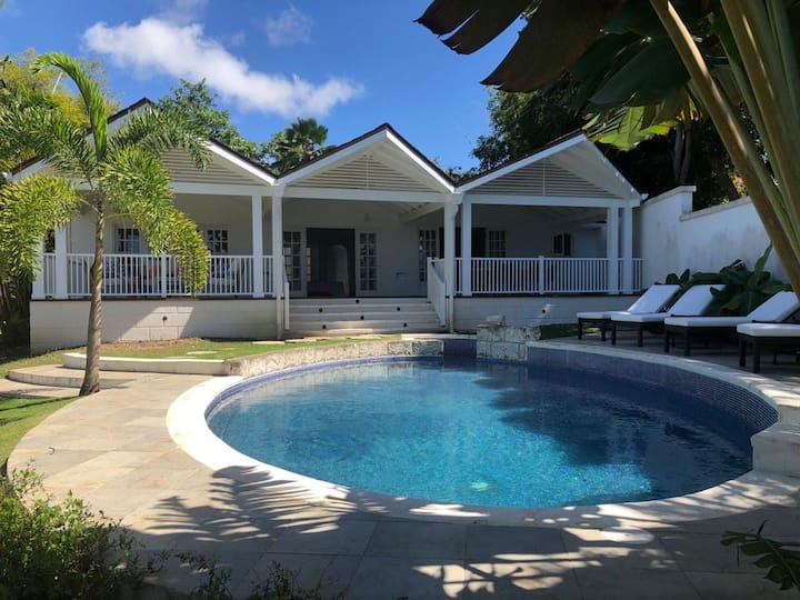 Beautiful West Coast Villa With Private Pool! - Barbados
