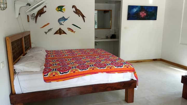 Barracuda 2 Charming Island Cabin-isla Grande Eh - Rosario Islands