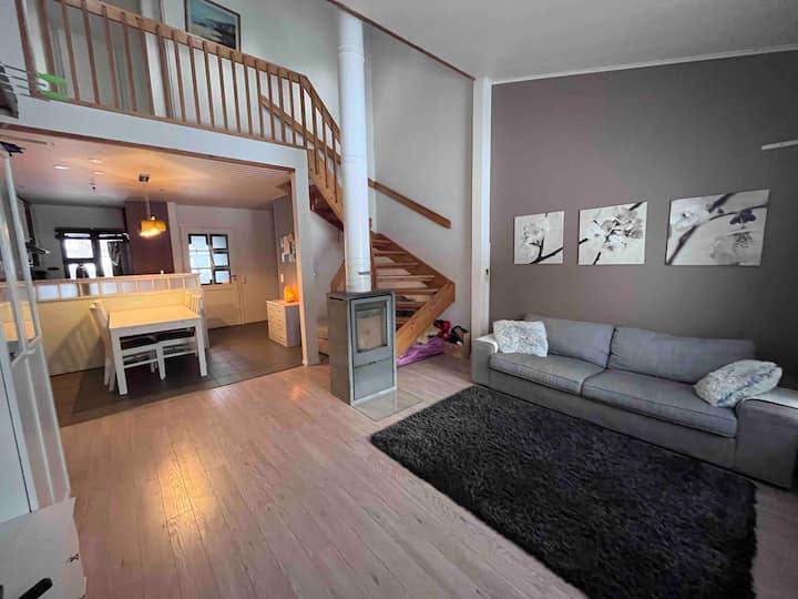 Kodikas Rivitalohuoneisto -Free Parking - Espoo