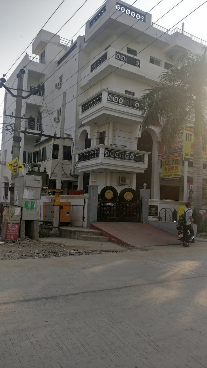 Monistea Cafe - Kota