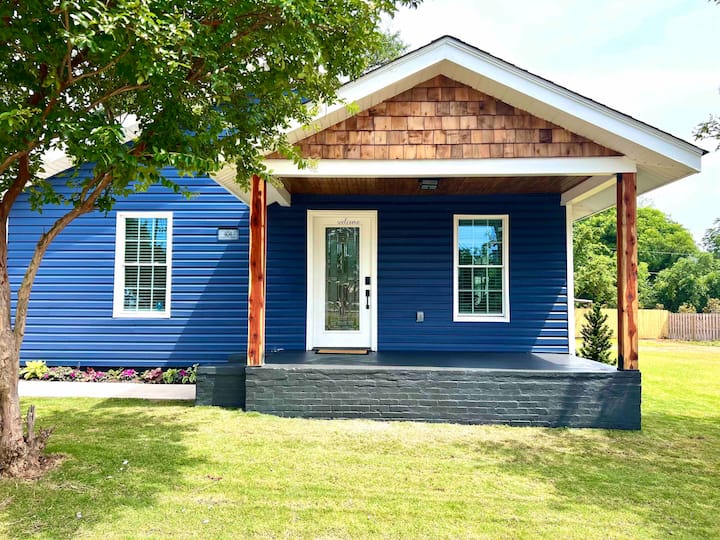 Mockingbird Bungalow-sleeps 8-hot Tub-2 Mi Gvl - Greenville, SC