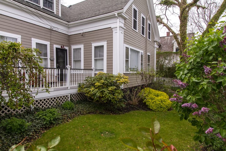 Historic West End Home - Provincetown, MA