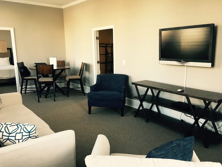 Vista Nights, Renovated Condo In The Vista - Columbia, SC